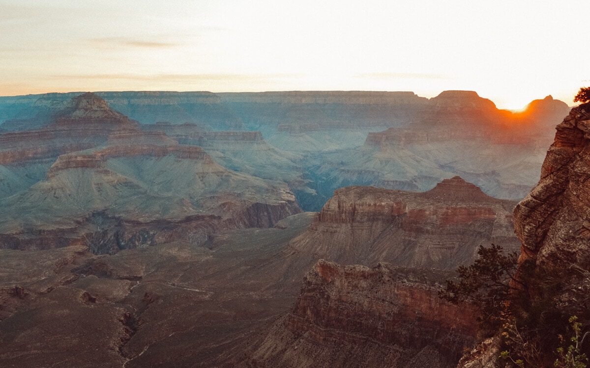 Grand Canyon First-Time Visitor | Travel Guide & Tips - Dani The Explorer