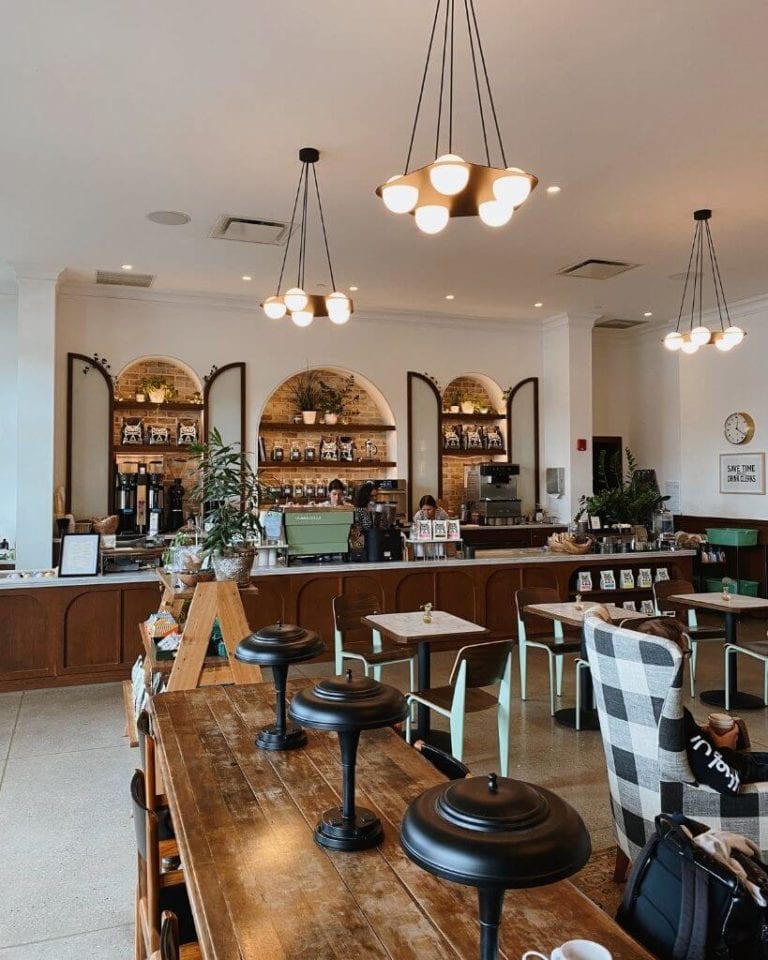 7 Best & Cutest Coffee Shops in Charleston, SC + What to Eat